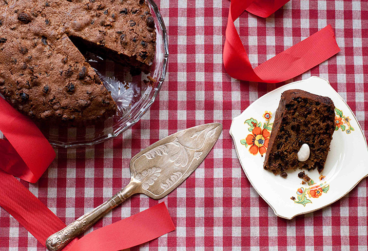 A History of the Twelfth Night Cake | English Heritage