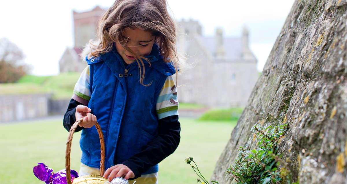 A History of the Easter Egg Hunt | English Heritage