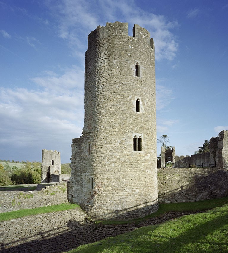 Marital Strife and Anthropoid Coffins at Farleigh Hungerford | English ...