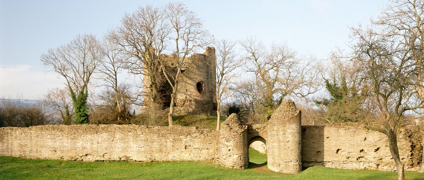 Longtown Castle | English Heritage