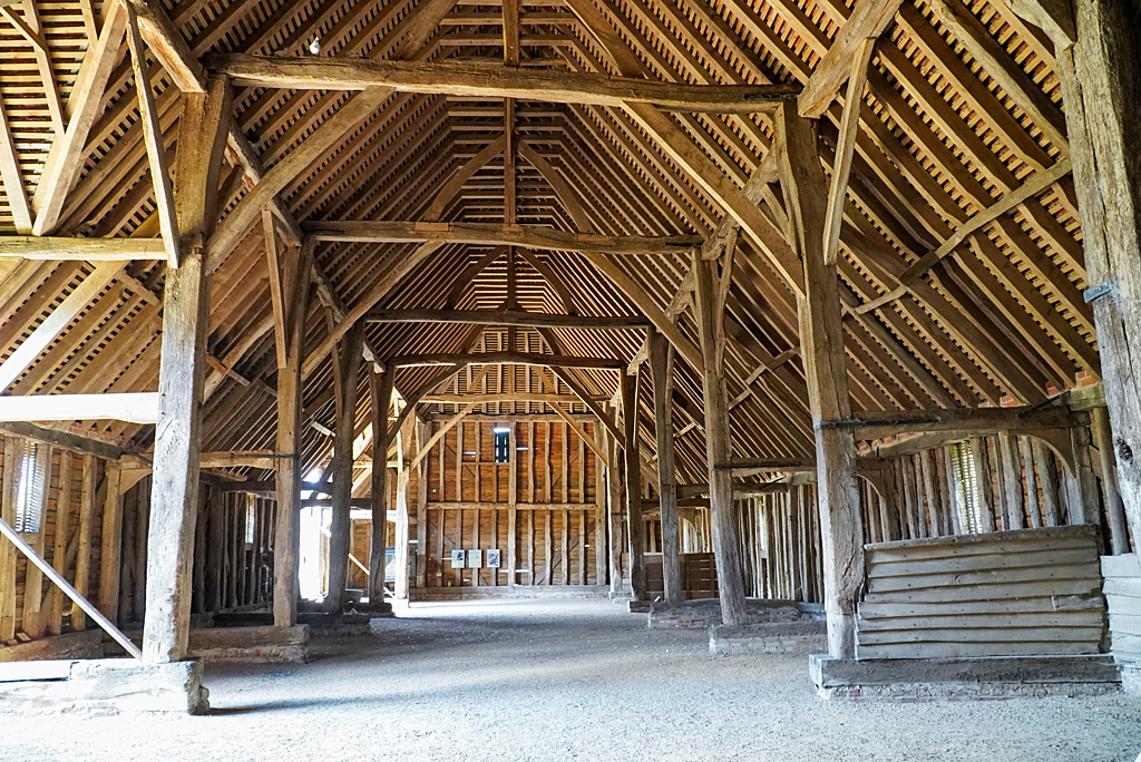 History of Prior’s Hall Barn, Widdington | English Heritage